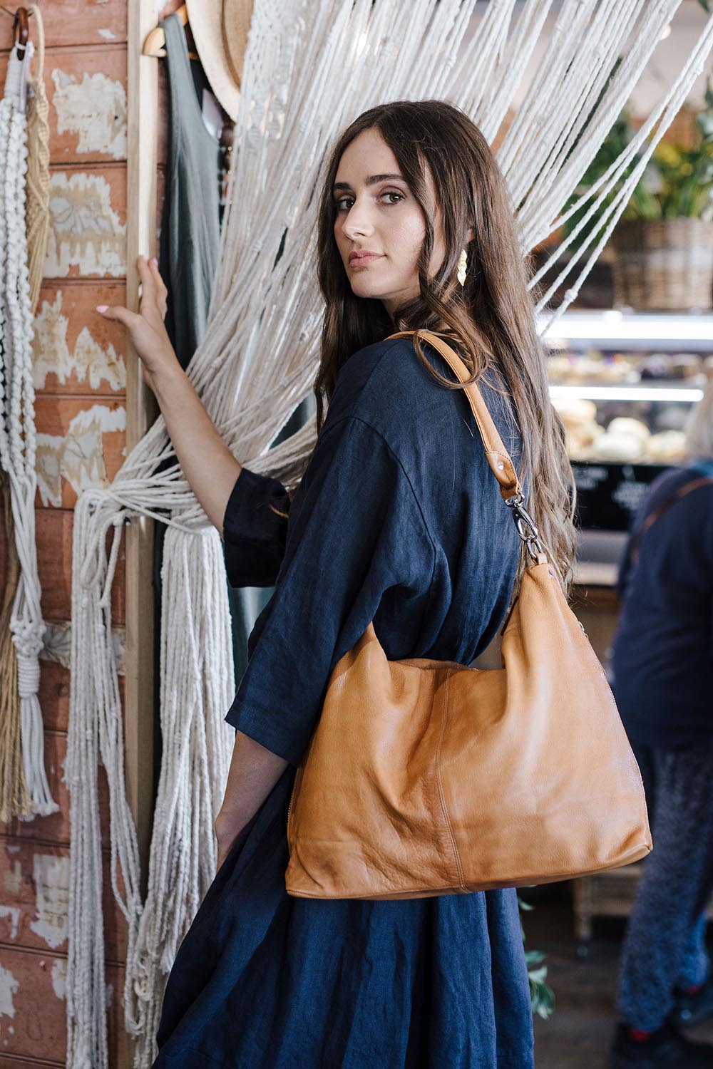 Adele Large Leather Bag | Tan | DUS-ADELE | Dusky Robin | Birdsnest ...