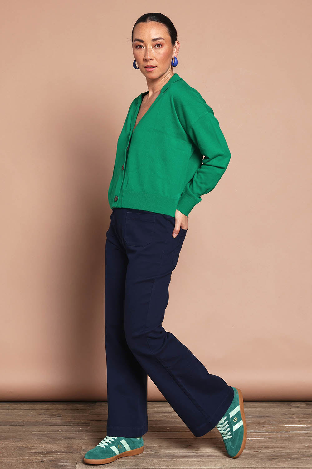 Relaxed Collar Cardigan | Vividgreen | HAND-573 | handpicked by birds ...